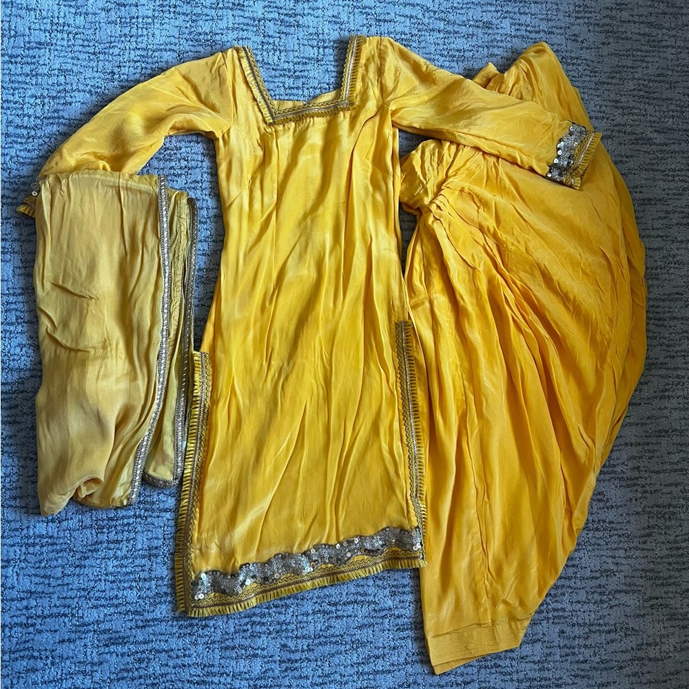 Yellow Punjabi Salwar Suit - Gem